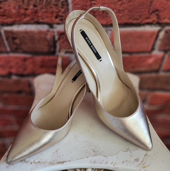 Zara | Shoes | Gold Slingbacks | Poshmark